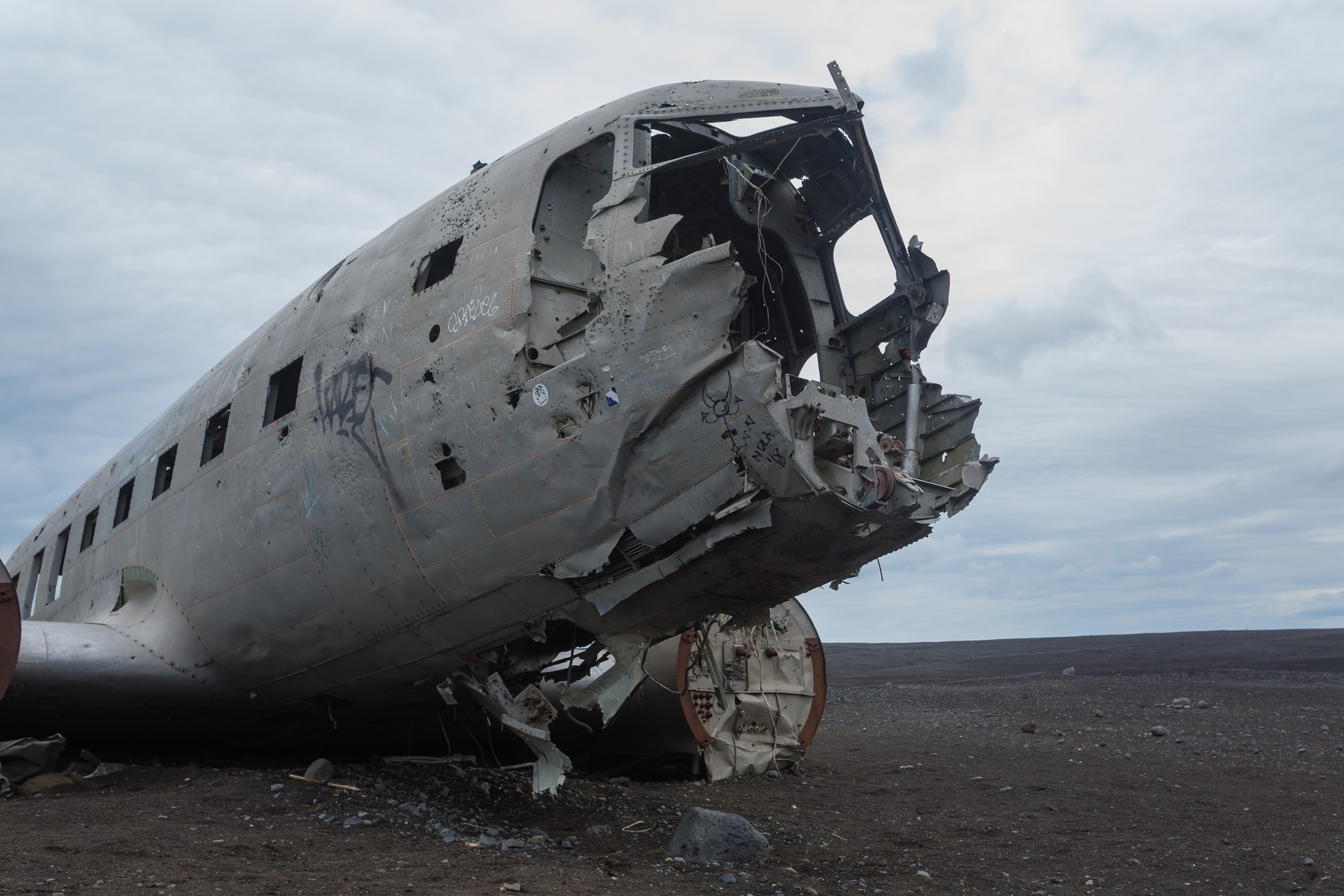 Egyedül egy 4 éves kislány élte túl a repülőgép lezuhanását, igazi ...