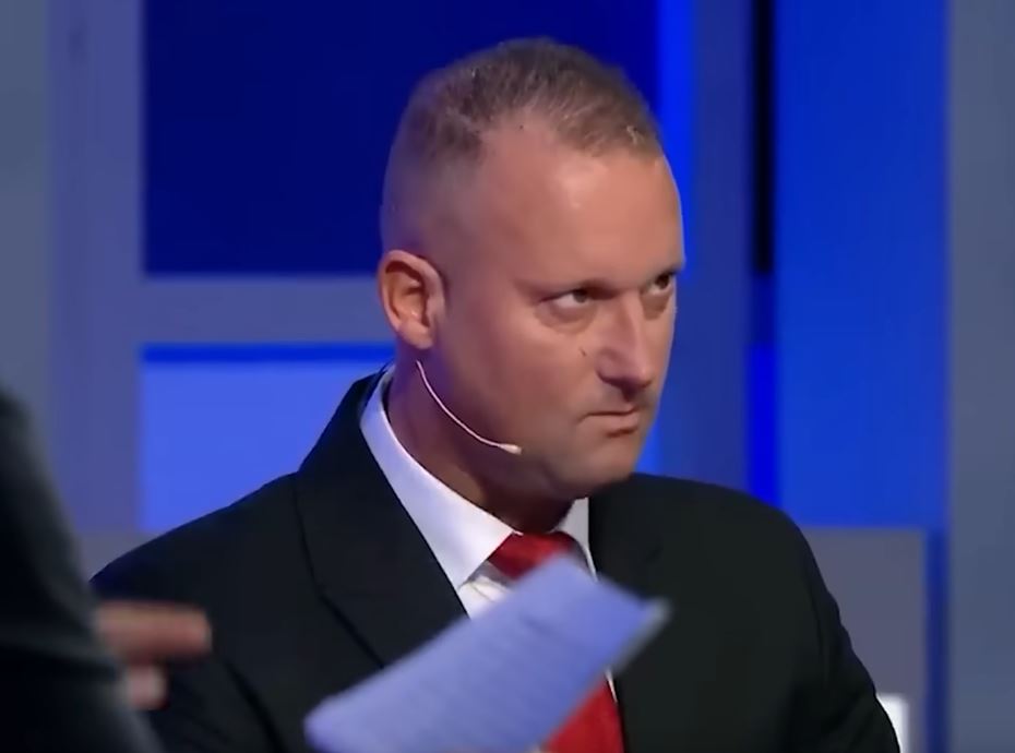 Dancsó Péter úgy leoltotta Alekoszt, hogy még ő is gratulált neki ...