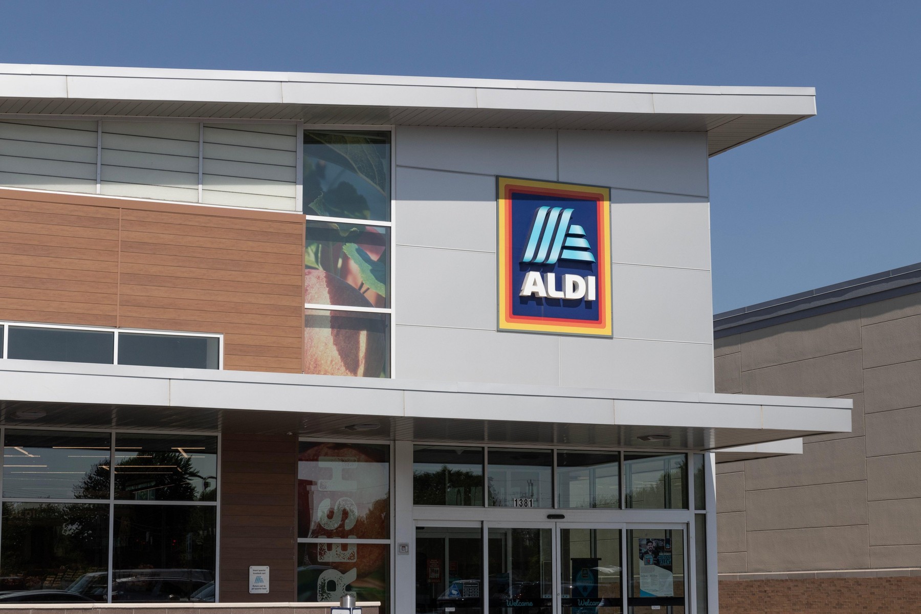 Hatalmas ballépés az Alditól - megbetegíthet a dobozos tej amit náluk ...