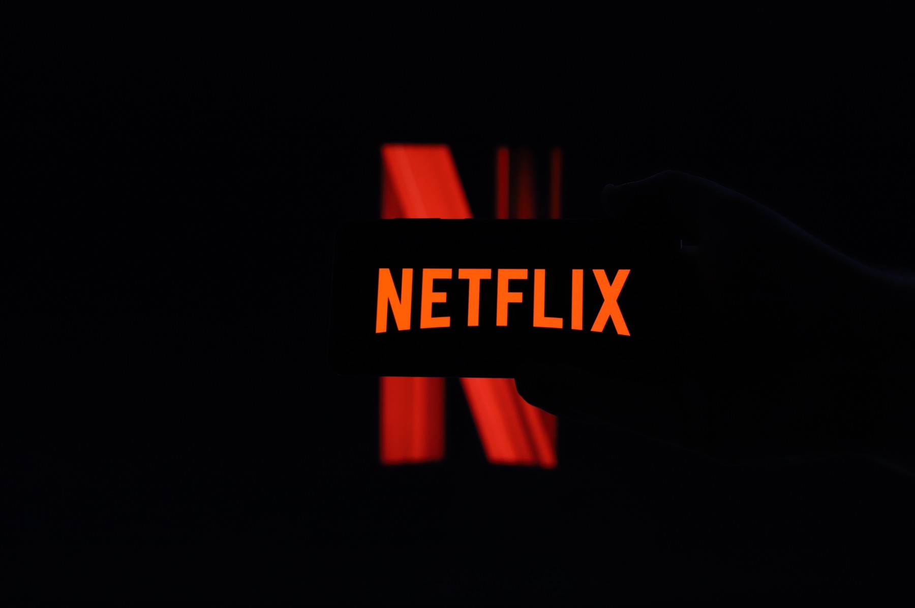 Magyar művészről zengenek ódákat a Netflix oldalán: az év egyik ...