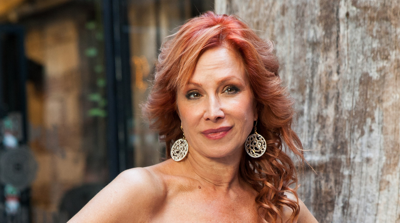 Kétkezi munkát kellett vállalnia Détár Enikőnek | Promotions.hu