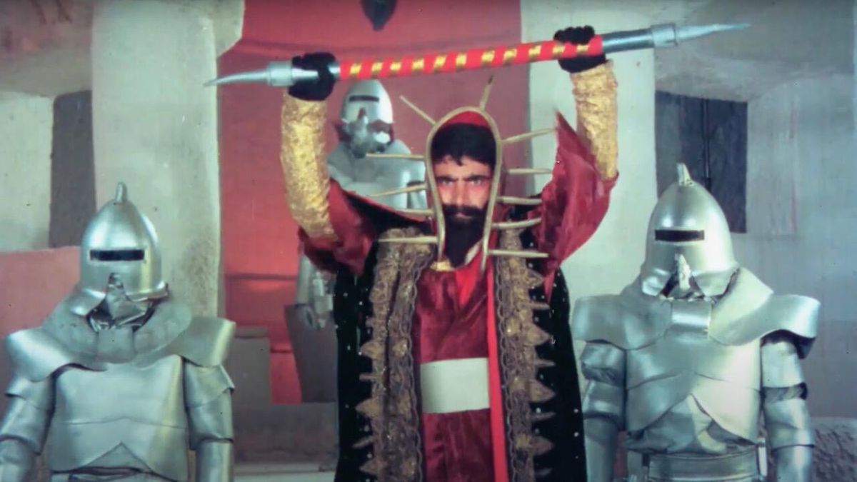 A török Star Wars: a film, ahol karatézó Jedi-lovagok rózsaszín ...